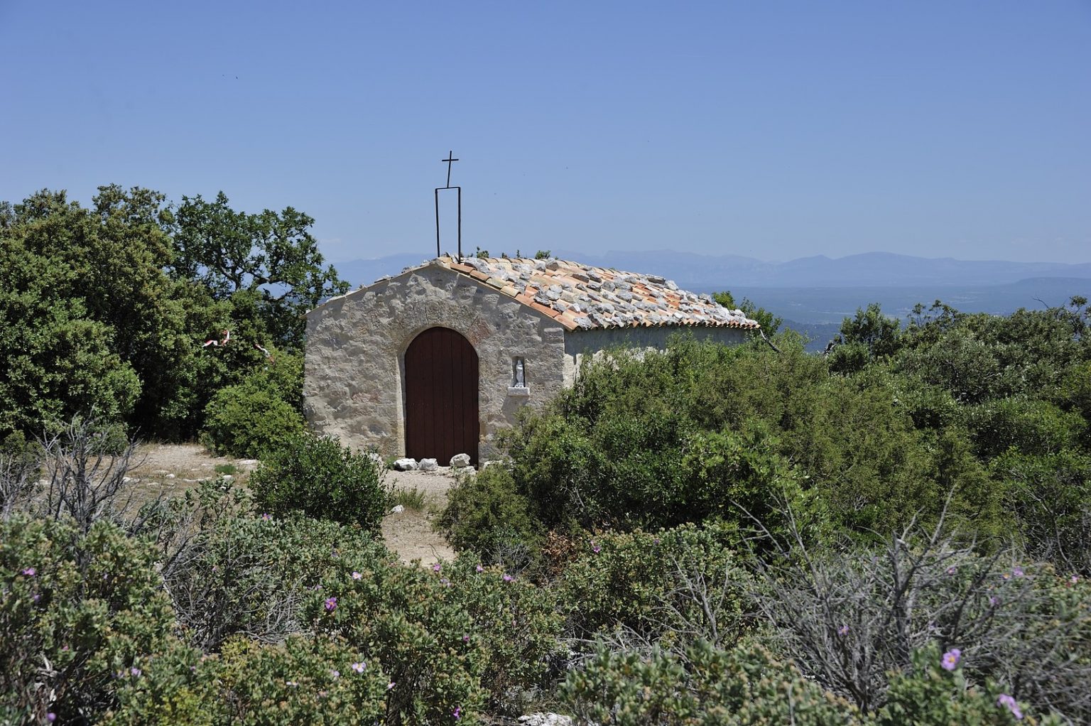 Prieuré et Croix de Provence - Grand Site Concors Sainte-Victoire